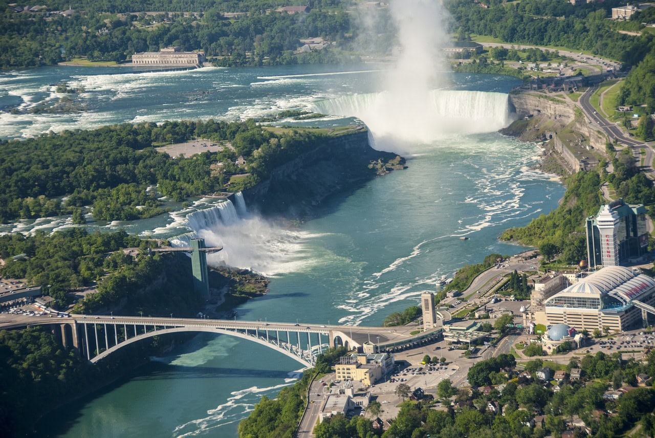 Things To Do On A Solo Trip To Niagara Falls | We Are Travel Girls